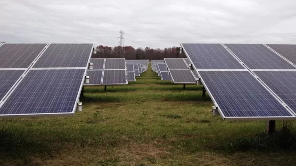 Phases of Solar Project Construction - Center for Energy Education